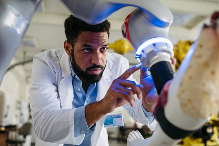 How to become a biomedical engineer | edX