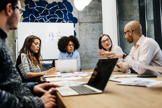 How to become a market research analyst | edX